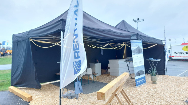 Renthall tält Load Up North